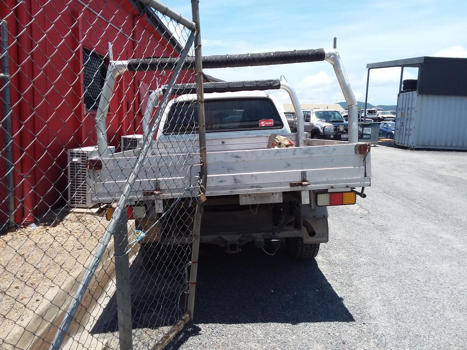 Pwr Dr Wind Switch Triton Mitsubishi 2006