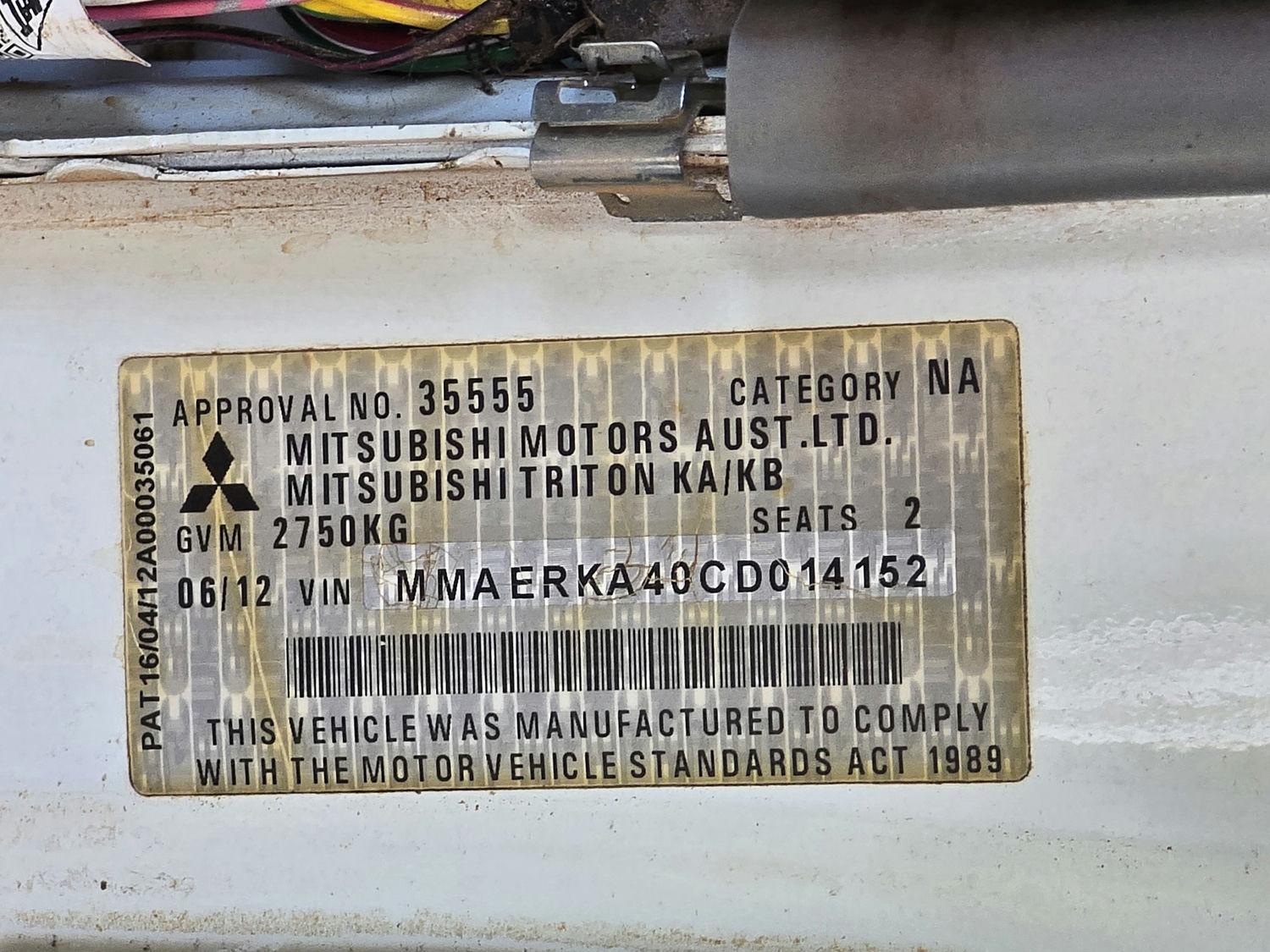 Overflow Bottle Triton Mitsubishi 2012