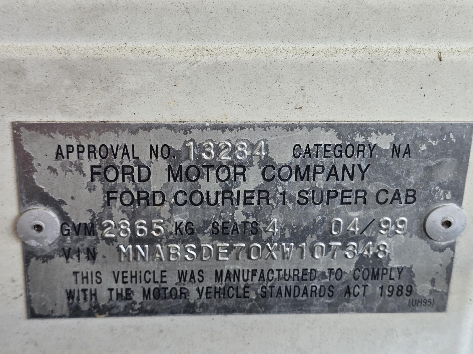 Number Plate Lamp Courier Ford 1999